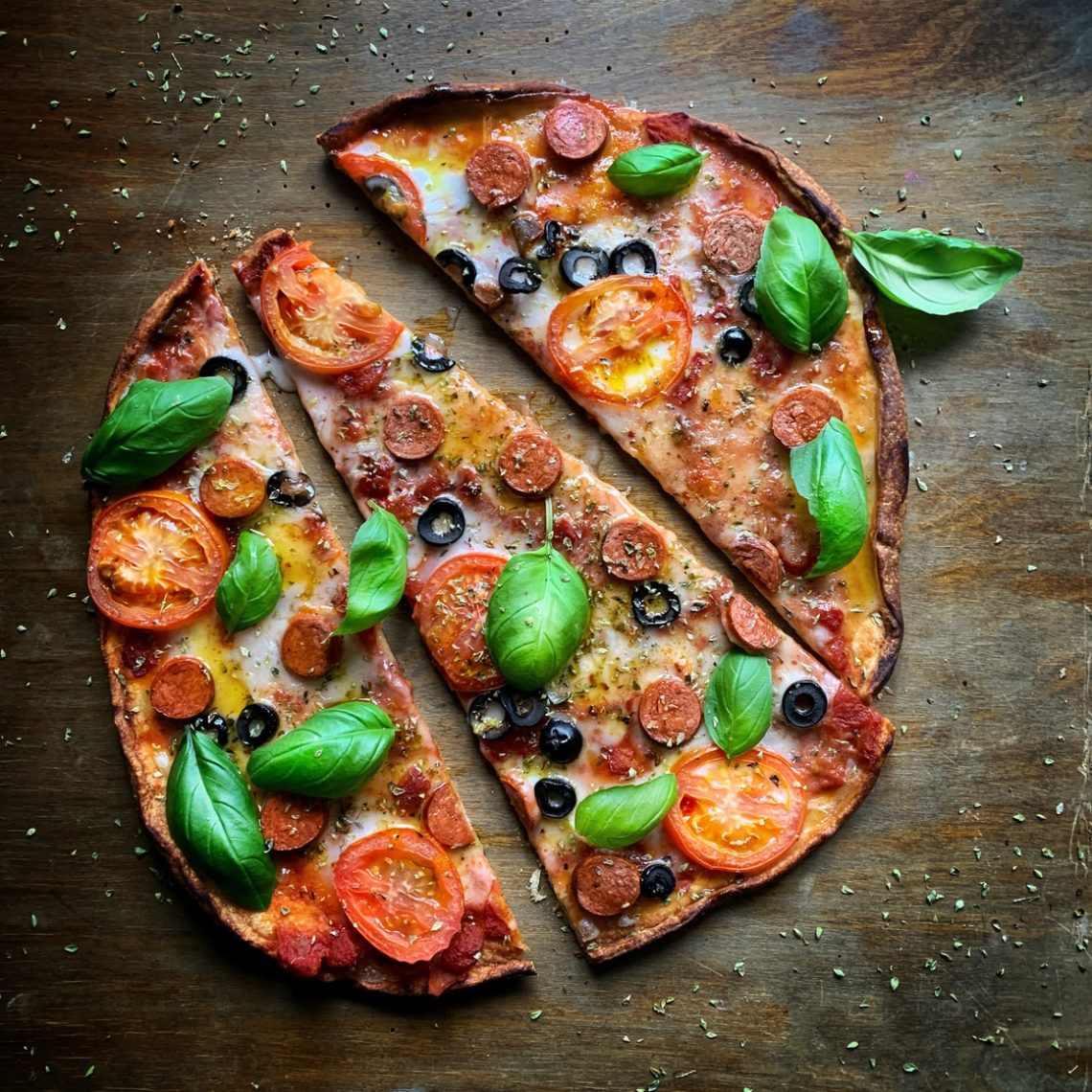 How To Cut A Pizza Into 9 Slices As Google s Game Continues To Confuse How To Cut A Pizza Into 9 Slices As Google s Game Continues To Confuse