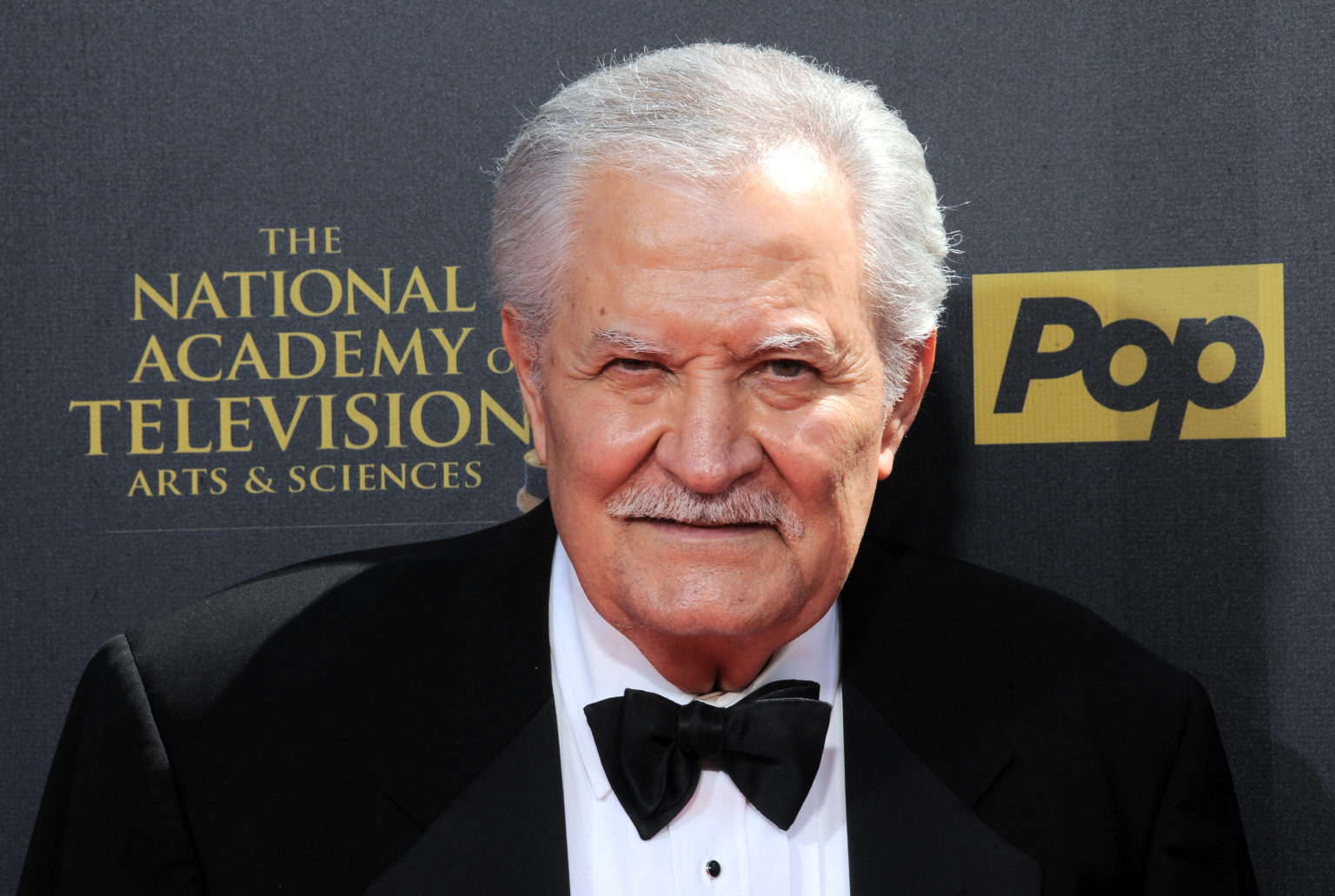 ¿A quién interpretó John Aniston en Gilmore Girls? - En El Ajo En El Ajo