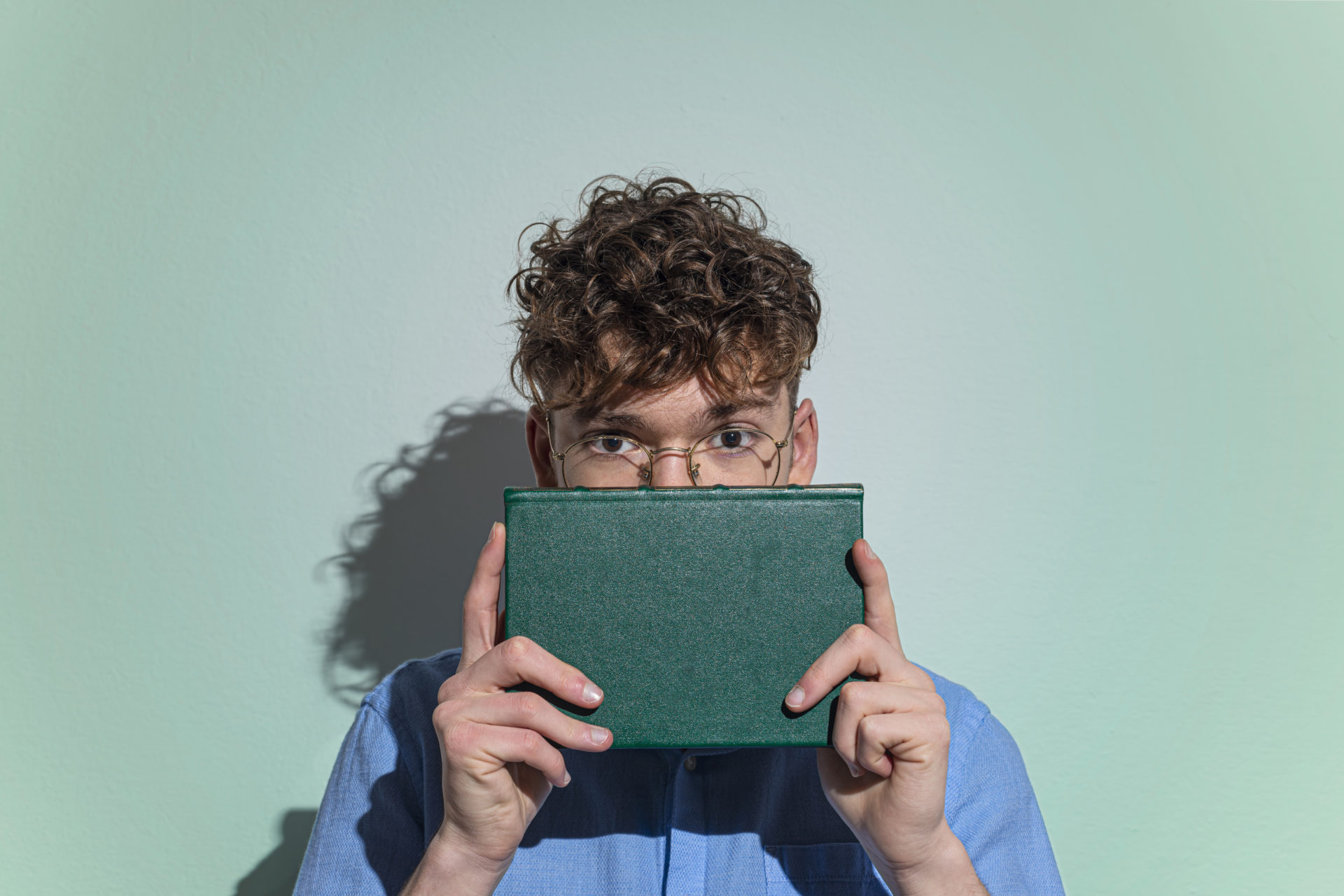 The sad reason Gen Z are covering their noses in family photos