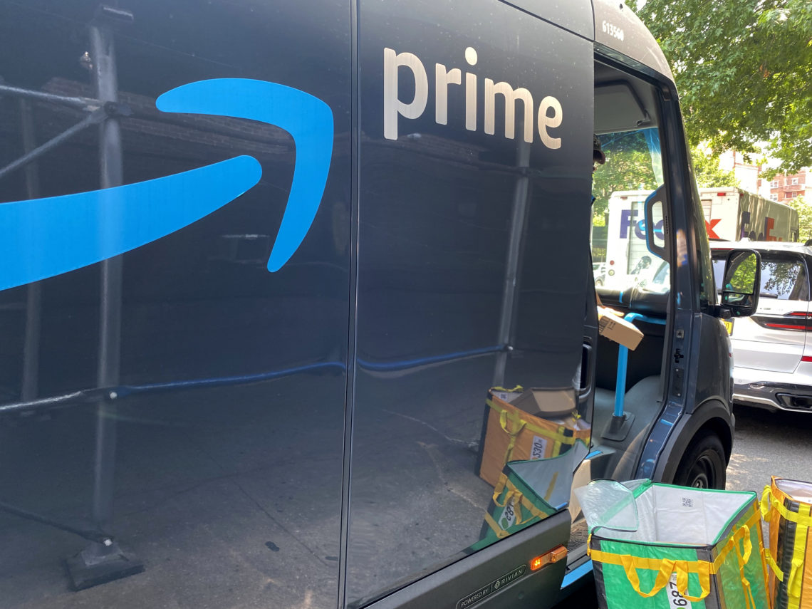 Amazon delivery driver attempted to steal customer's dog from backyard ...