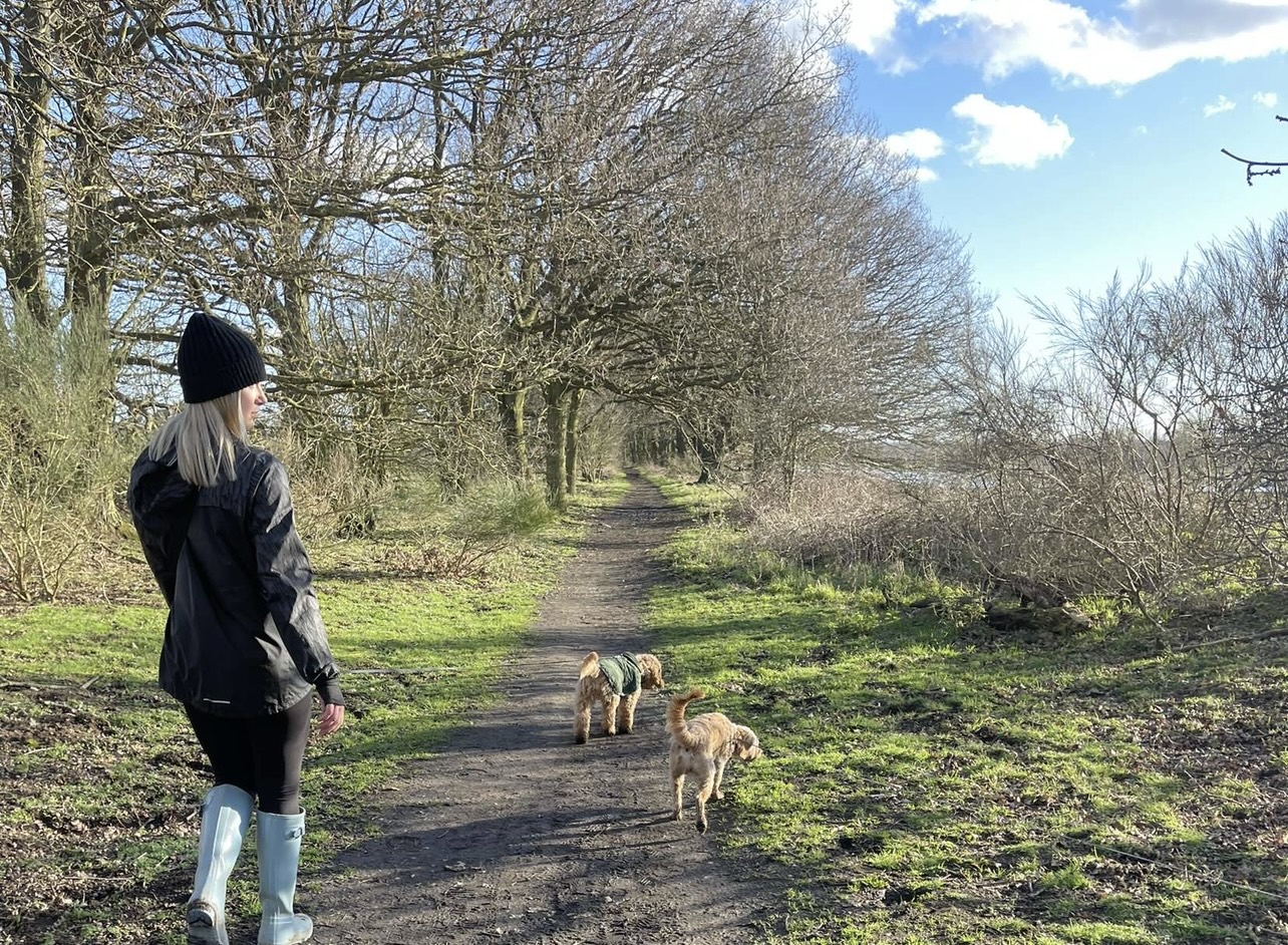 I tried 'Silent Walking' every day for a week, feeling more 'present ...