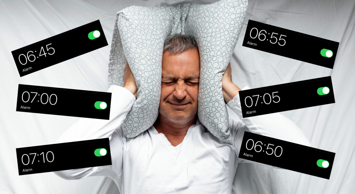 Sleep expert explains why you need to stop pressing snooze