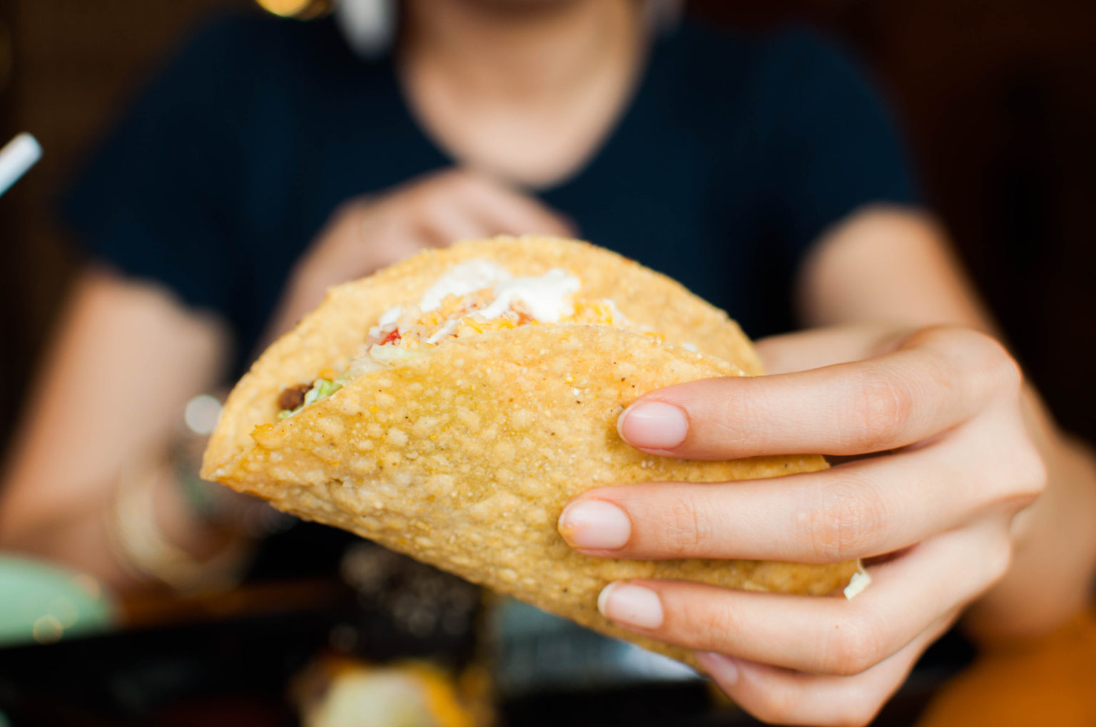 'Genius' hack to hold your Taco shell while filling it will change your ...