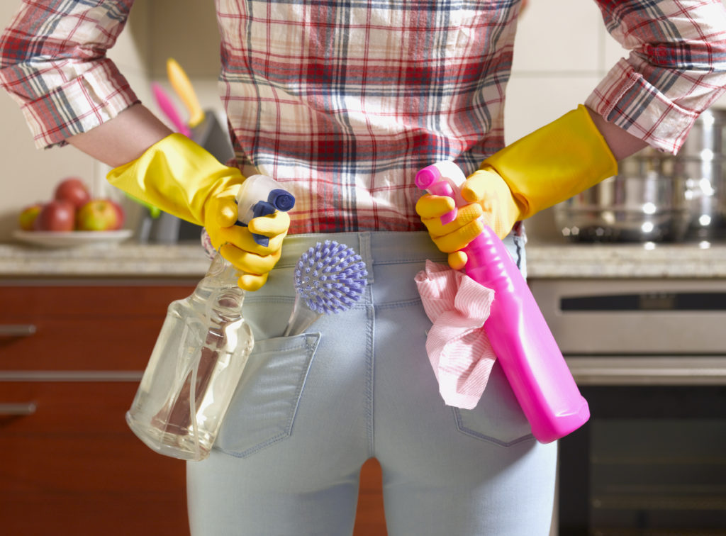 Expert's trick to make your home look clean when you have last-minute ...
