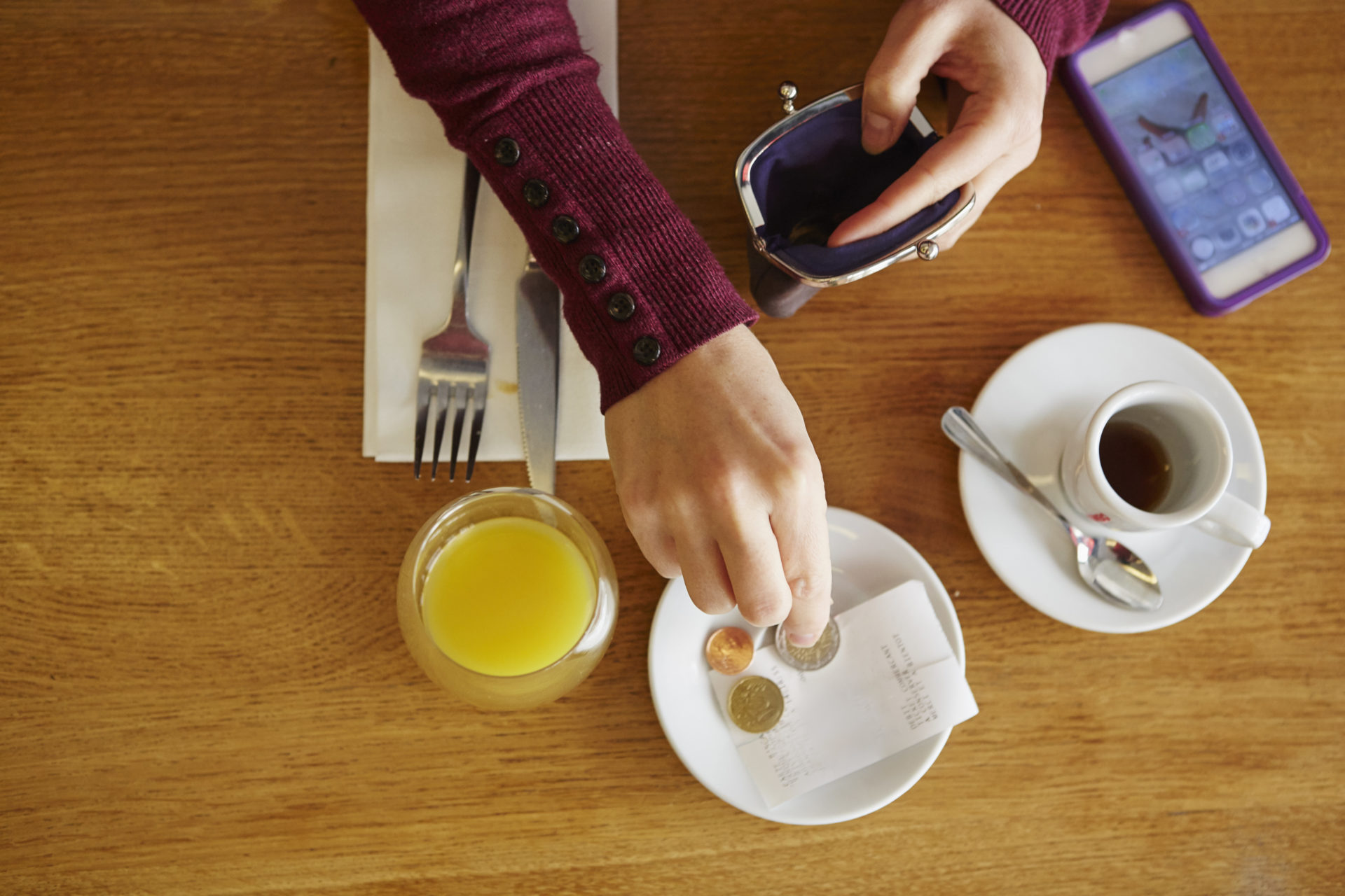 Half of Americans want to ditch tradition of leaving tips at ...