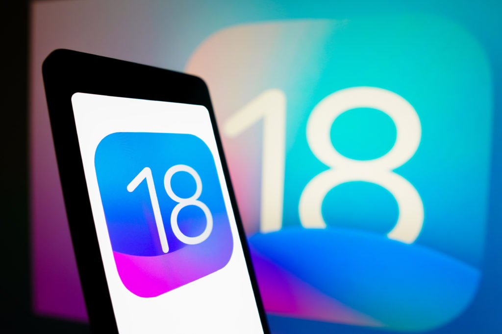 Futuristic new Eye Tracking feature lets you control your iPhone with ...