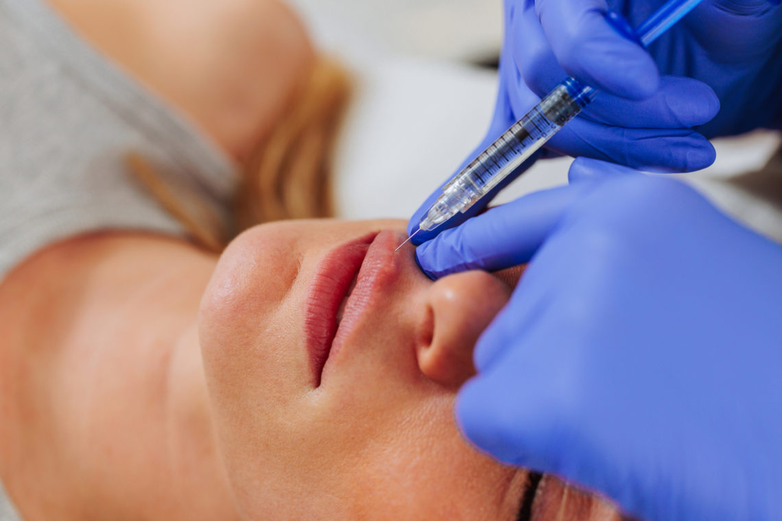 Video of face filler under MRI scanner is putting people off the ...