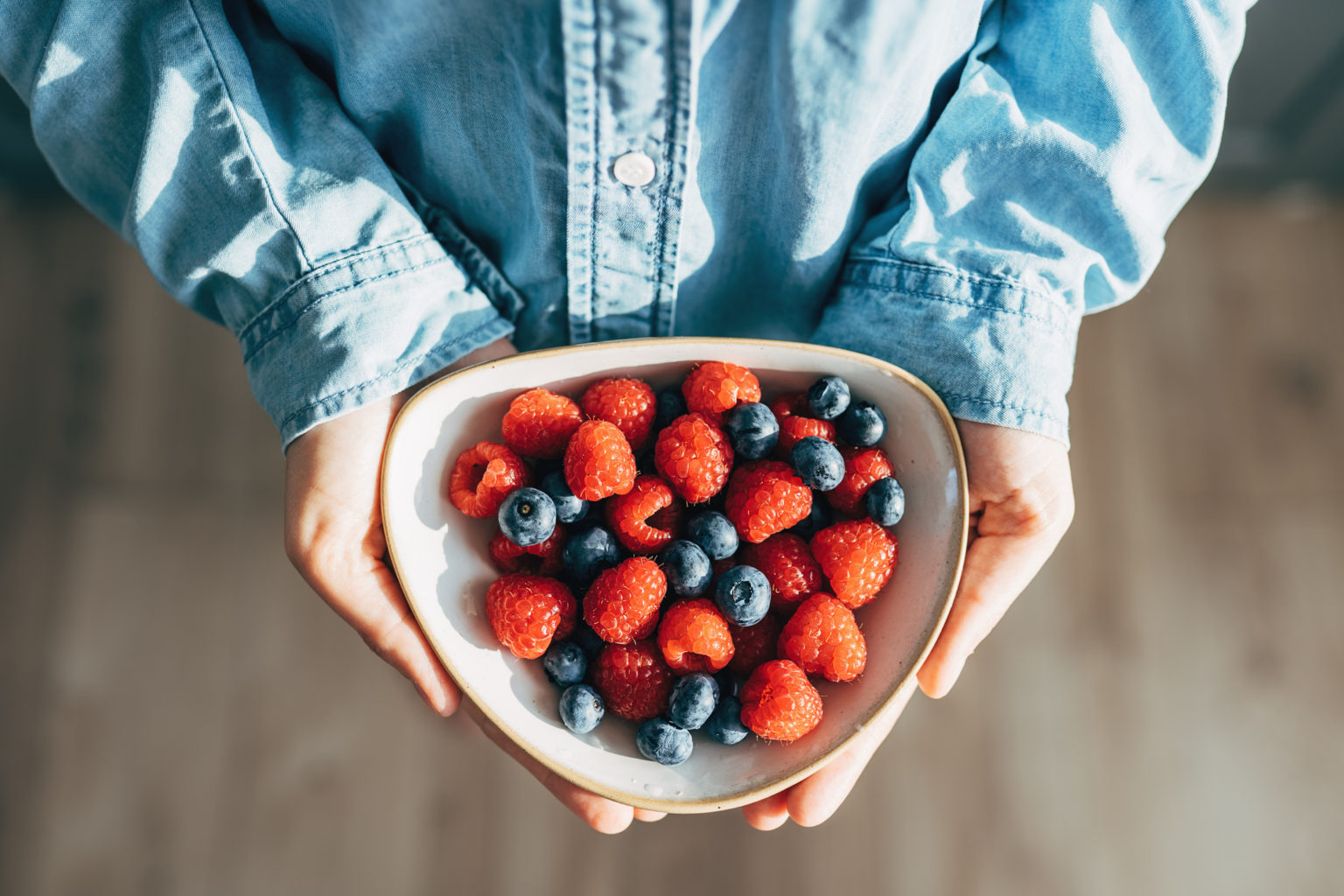 Doctor says you should eat berries every day for 5 essential health ...