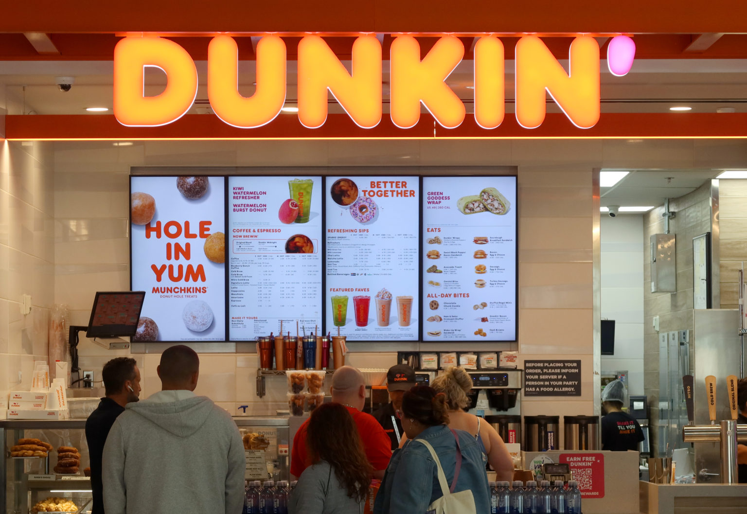 Dunkin's rumored Fall and Halloween Menu stars two new drinks ...