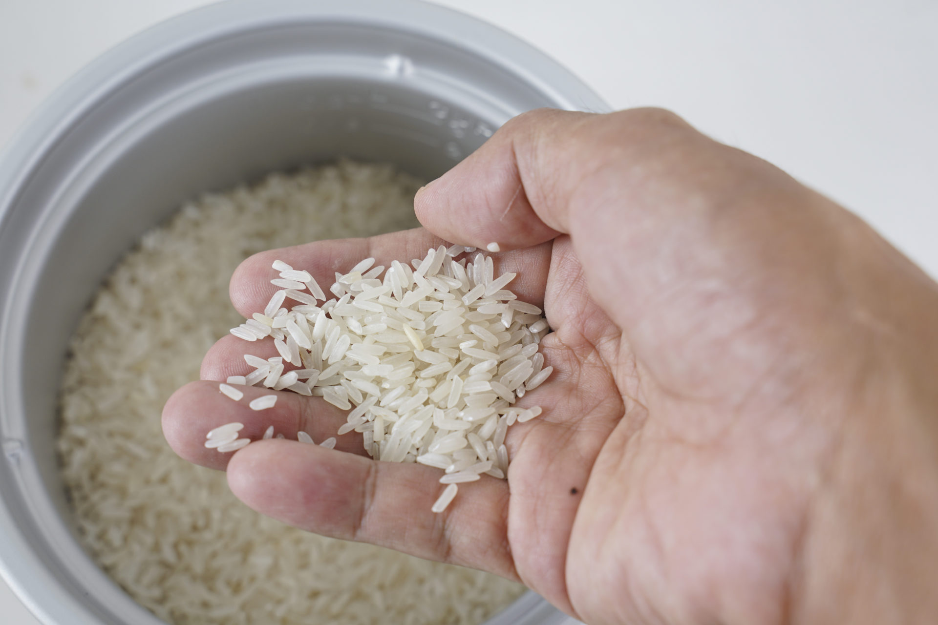 Doctor's step-by-step guide to preparing white rice that makes it much ...
